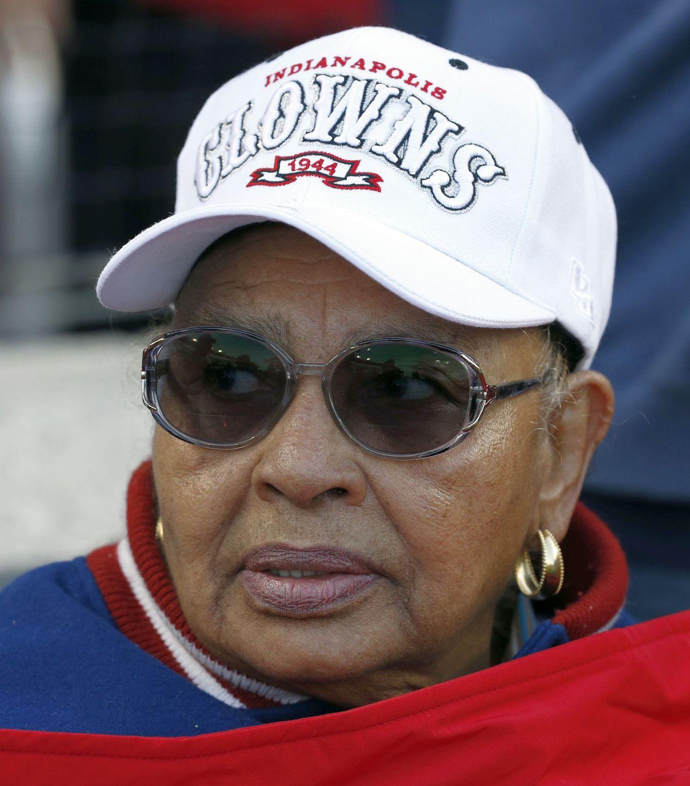 Mamie "Peanut" Johnson, 82, former Negro Leagues pitcher | Obituaries ...