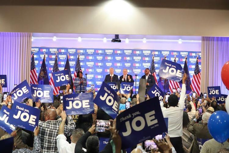 In Philly appearance, Biden rallies crowd of union workers, ward ...