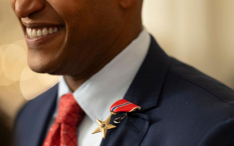 Eighteen years and one controversy later, Wes Moore gets a Bronze Star ...