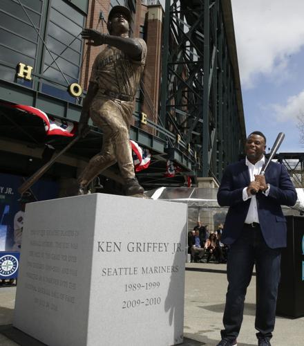 On Nov. 21, 1969, Ken Griffey Jr. was born | Thisweekinhistory ...