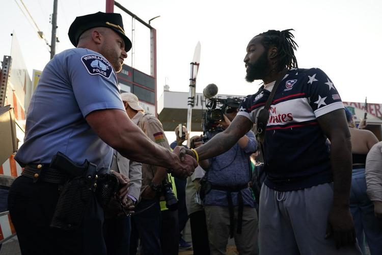 After King's legacy, non-violence protests resonate worldwide | Mlk ...