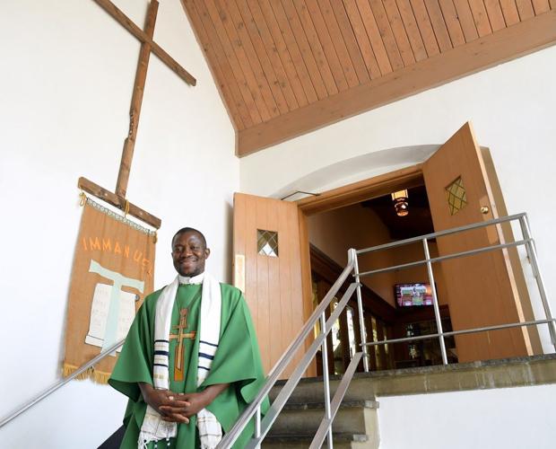 Faith Immanuel: 'Faith family' embraces many immigrants | Church Of The ...