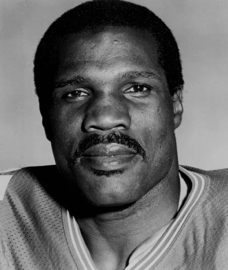 Charle Young, former Eagles All-Pro tight end, dies at 75 | Obituaries ...