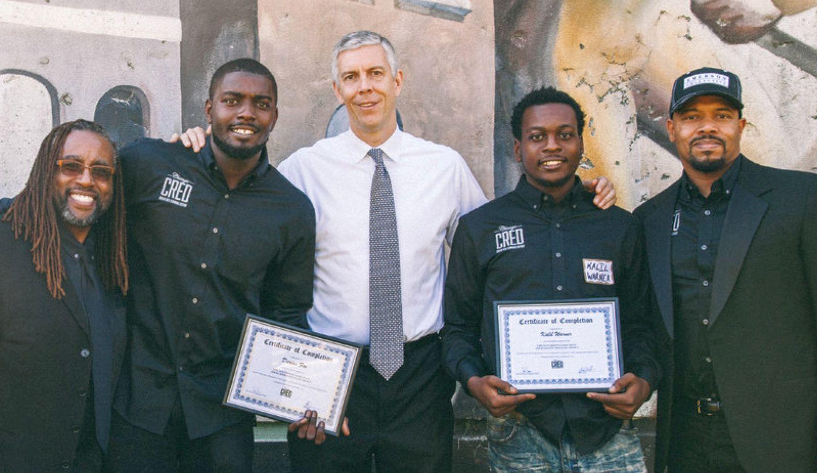 Chicago gang members seek new lives through writing, reading memoirs ...