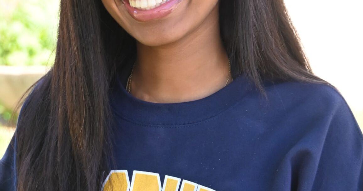 Carver E&S senior earns full ride, pursues political science | Local ...