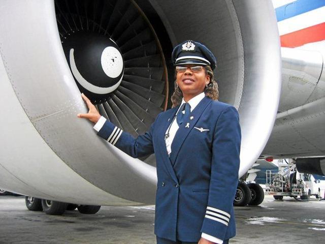 First African-American female Navy pilot recounts past | Lifestyle ...