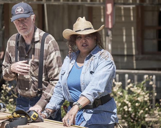As Pam Grier Celebrates 70 She Finds Peace Off The Grid Movies