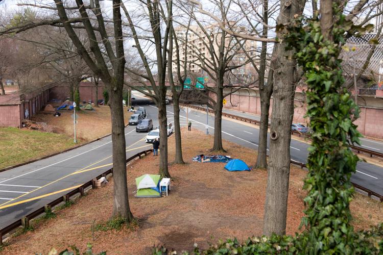 D.C. speeds up clearing homeless encampment after Trump notice ...
