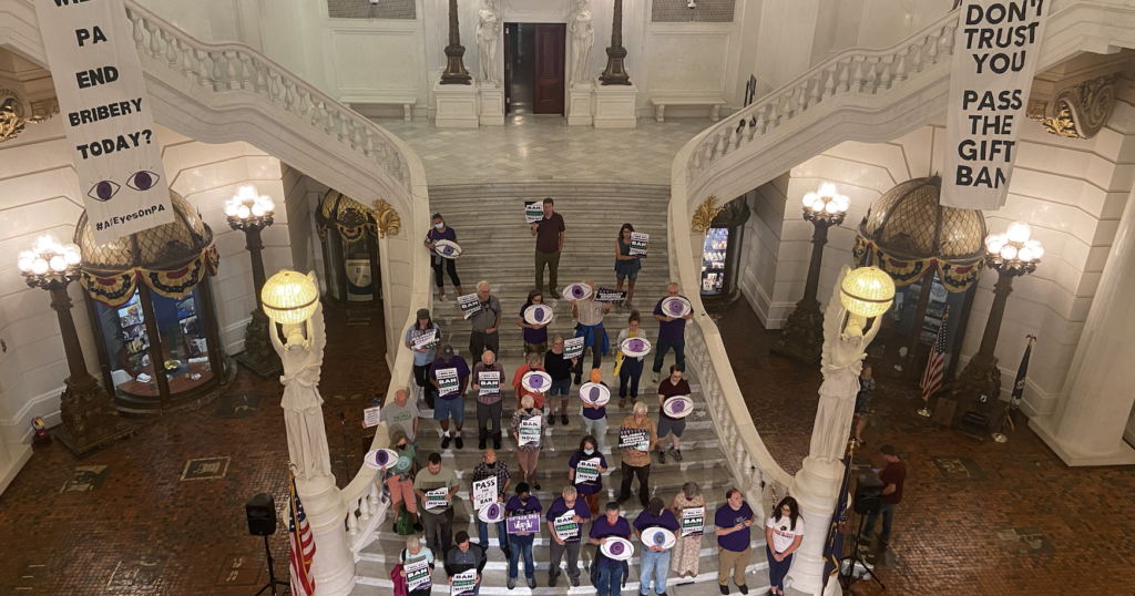 Gift ban does not see House vote, but advocates say ‘there’s still time ...