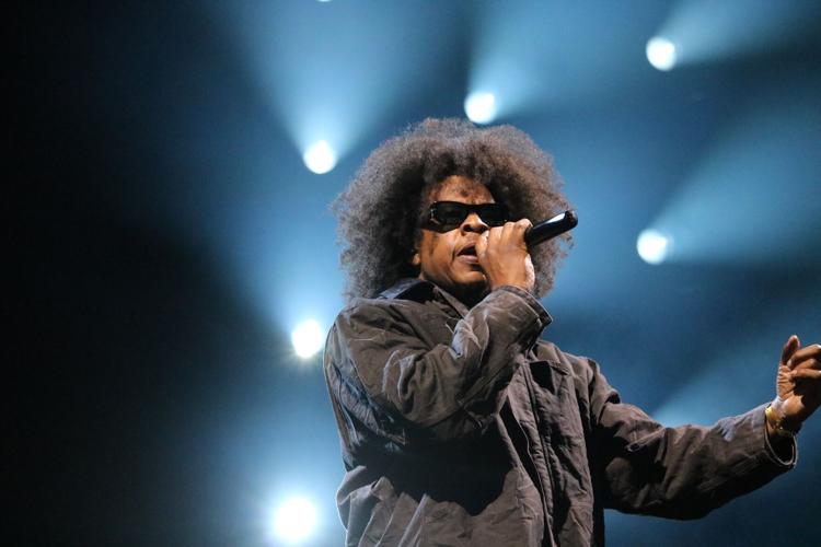 Photo Gallery: 2026 Roots Picnic in Philadelphia | Entertainment ...