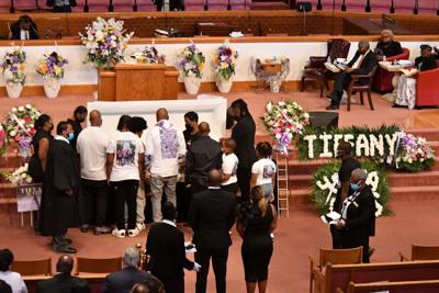 Philadelphia reaches grim milestone of 400 homicides in 2022 ...