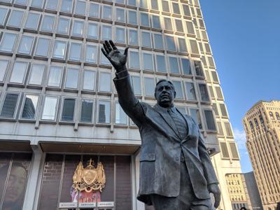 Statue of former Philadelphia Mayor Frank Rizzo vandalized | Local News | phillytrib.com