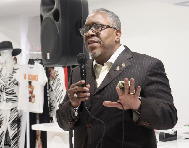 Out & About: Joan Shepp honors women of style and substance | Lifestyle ...