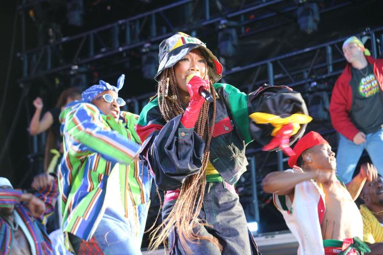 Photo Gallery: 2026 Roots Picnic in Philadelphia | Entertainment ...