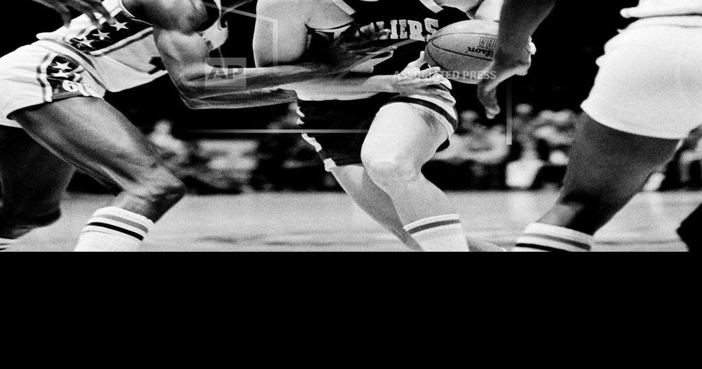 Cleveland Cavaliers forward Bobby "Bingo" Smith, part of "Miracle of ...