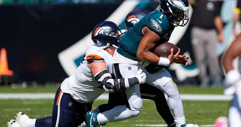 Eagles' offensive woes continue as Broncos hand Super Bowl champs their ...