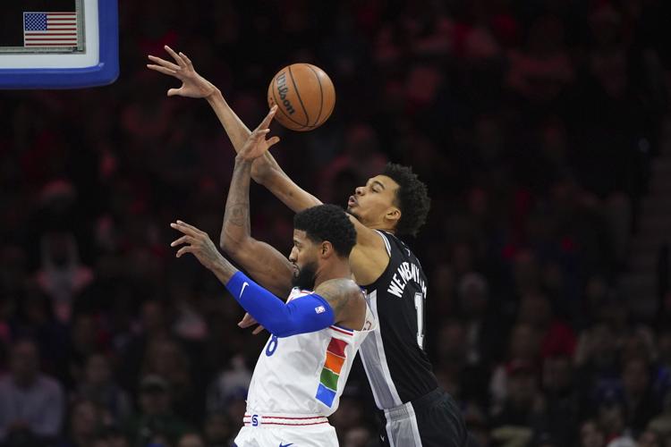 Maxey rallies the 76ers to a 111-106 victory over the Spurs after ...