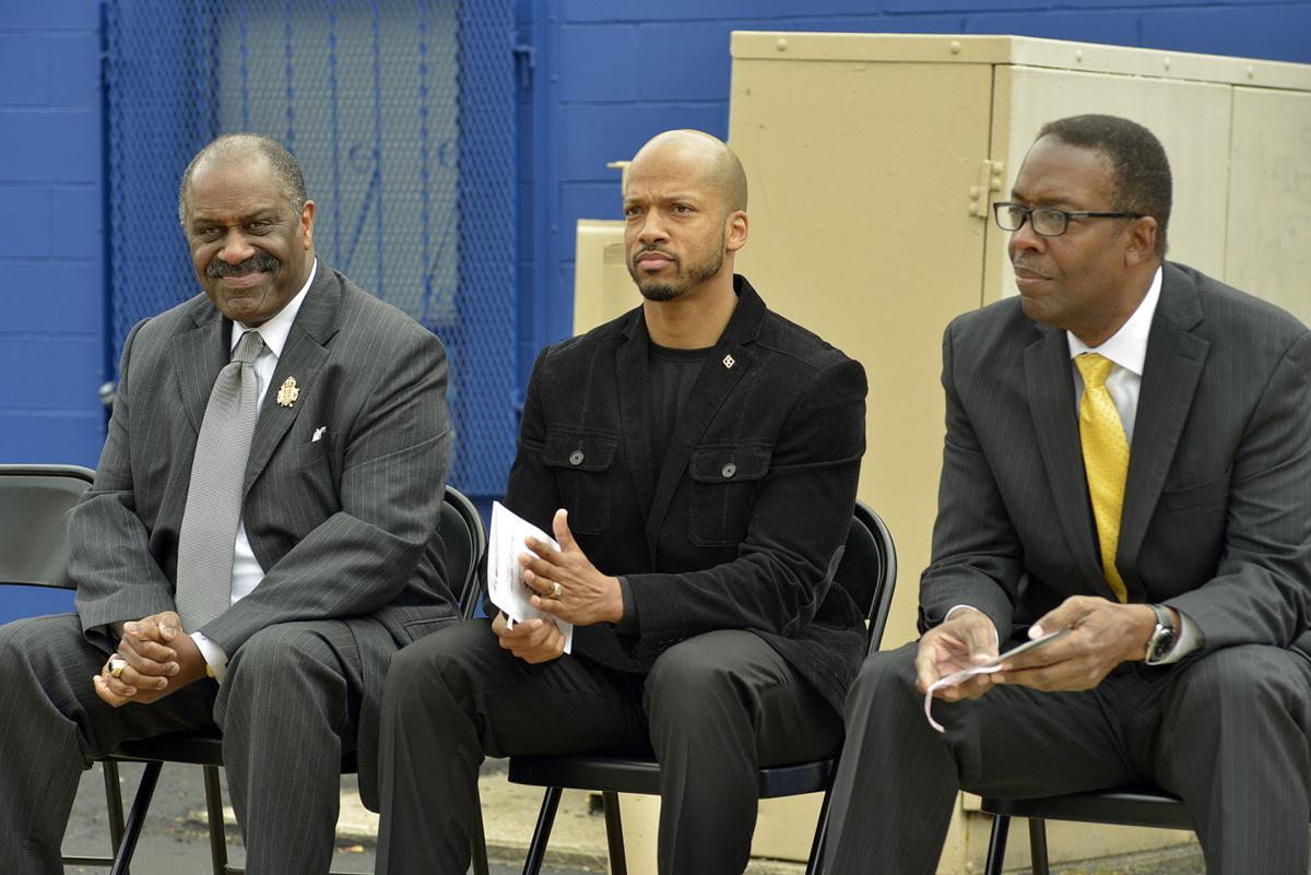 Street sign honors late iconic leader of Mt. Tabor AME | Religion ...