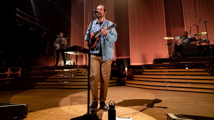 Photos: Noah Kahan at Arizona Financial Theatre | Music | phoenix.org