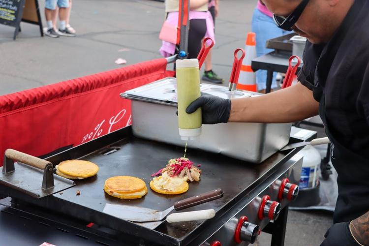 Deliciously Cheesy: Arepas truck brings Colombian treats to Phoenix ...