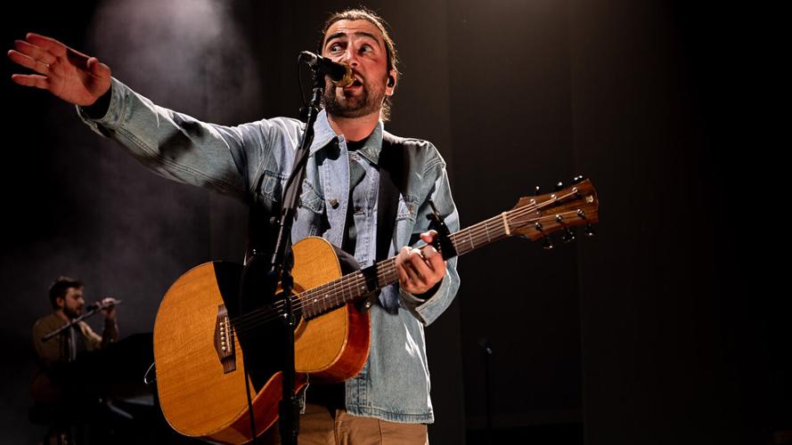 Photos: Noah Kahan at Arizona Financial Theatre | Music | phoenix.org