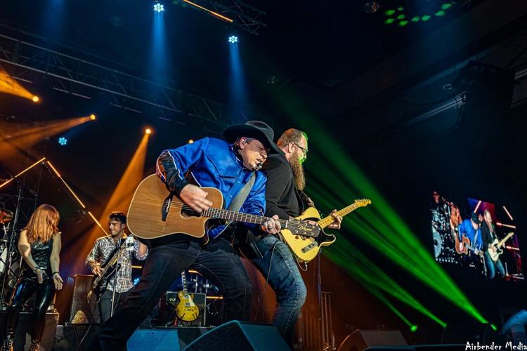 On Stage at The Coach House: ‘The Garth Guy’ Dean Simmons | Getting Out ...