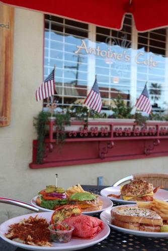 Best of San Clemente: Community Connection, Fresh Food Bring Antoine’s ...