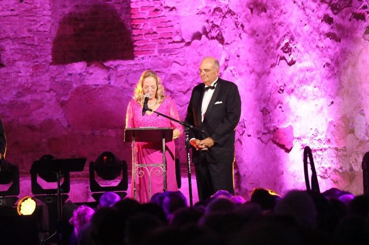 Photos: Great Stone Church Lights Up for Romance of the Mission Gala ...