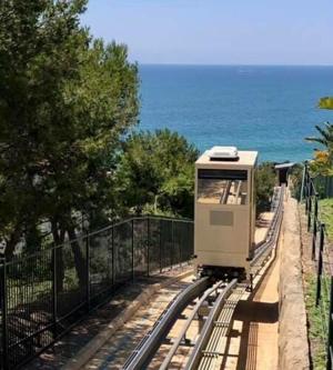 Golf Cart in Use as City Redesigns Strands Beach Funicular | Eye on DP ...