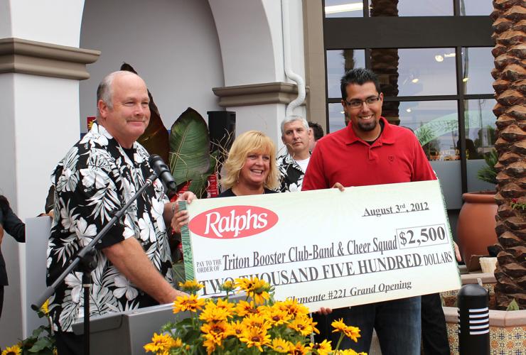 Throngs Turn Out for Reopening of Ralphs | Eye on SC | picketfencemedia.com
