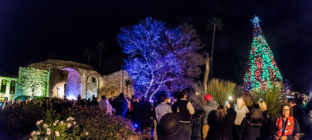 First Christmas Tree: Mission San Juan Capistrano Hosts First Christmas ...
