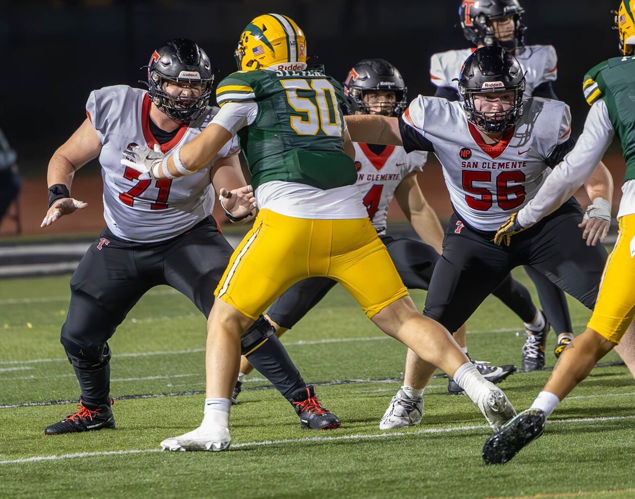 TRI-CITIES PLAYOFF FOOTBALL PAIRINGS: Tritons, Dolphins Awarded No. 3 ...