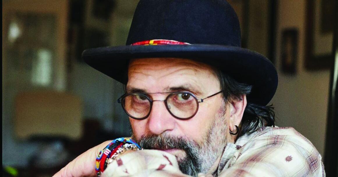 On Stage at The Coach House: Steve Earle | Getting Out ...