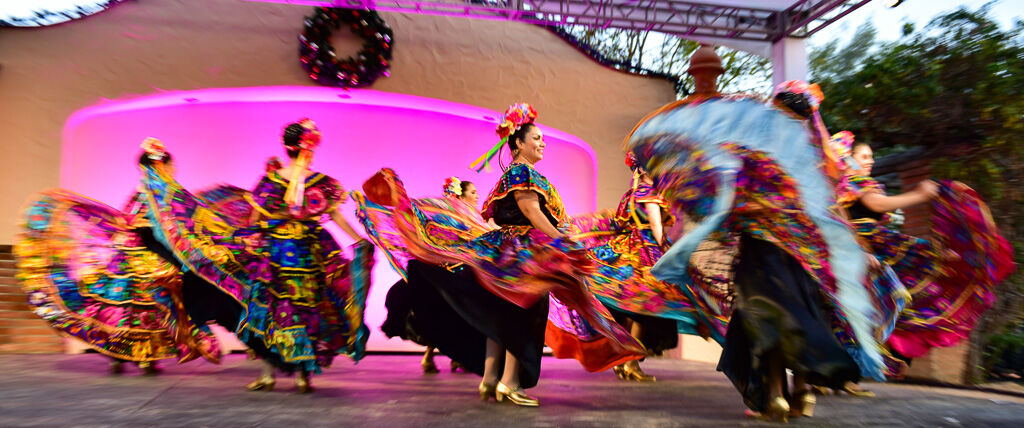 First Christmas Tree: Mission San Juan Capistrano Hosts First Christmas ...