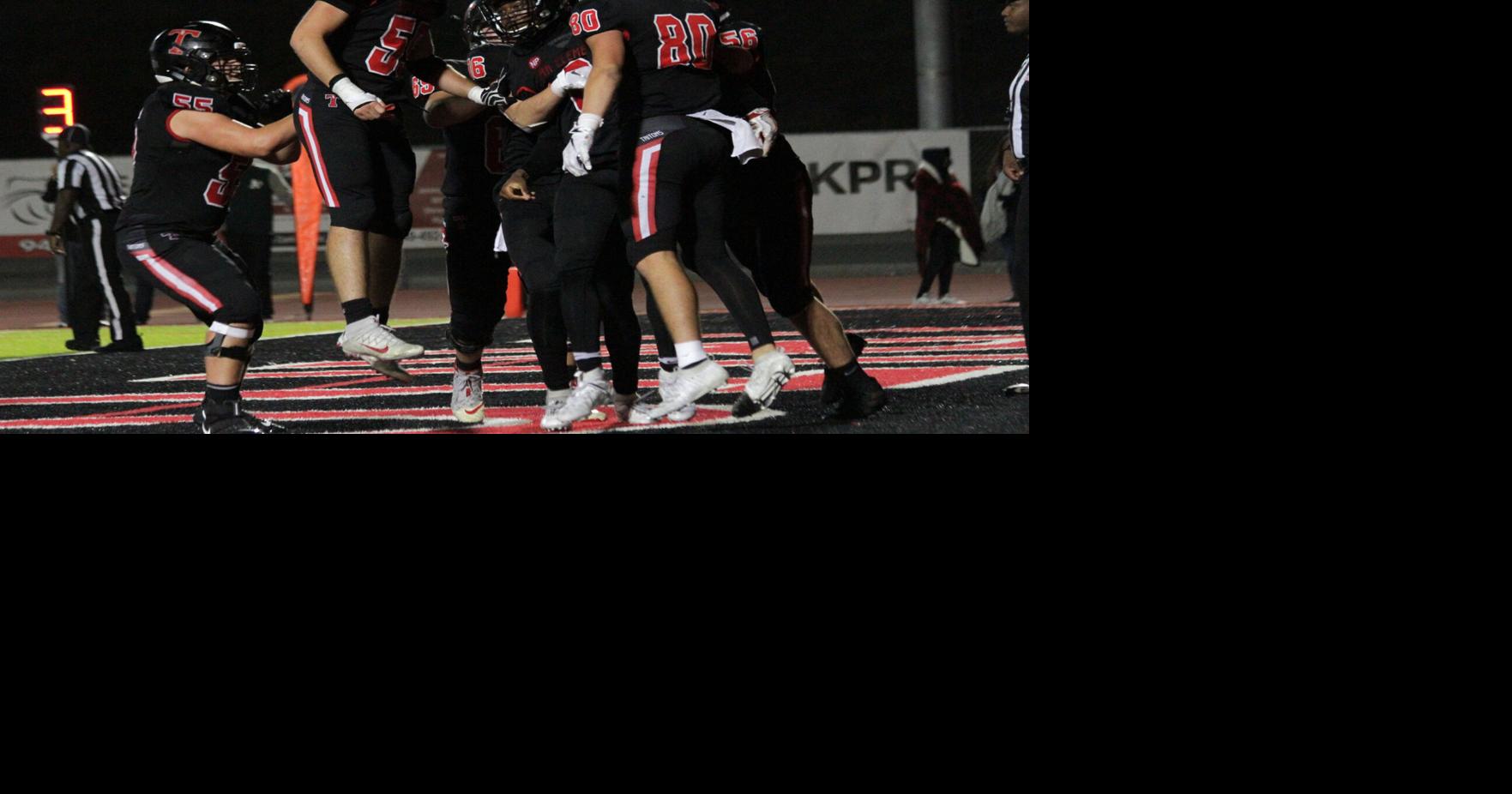 SCHS Football Punches Ticket to CIF-SS Semifinals in ‘Heavyweight Fight ...