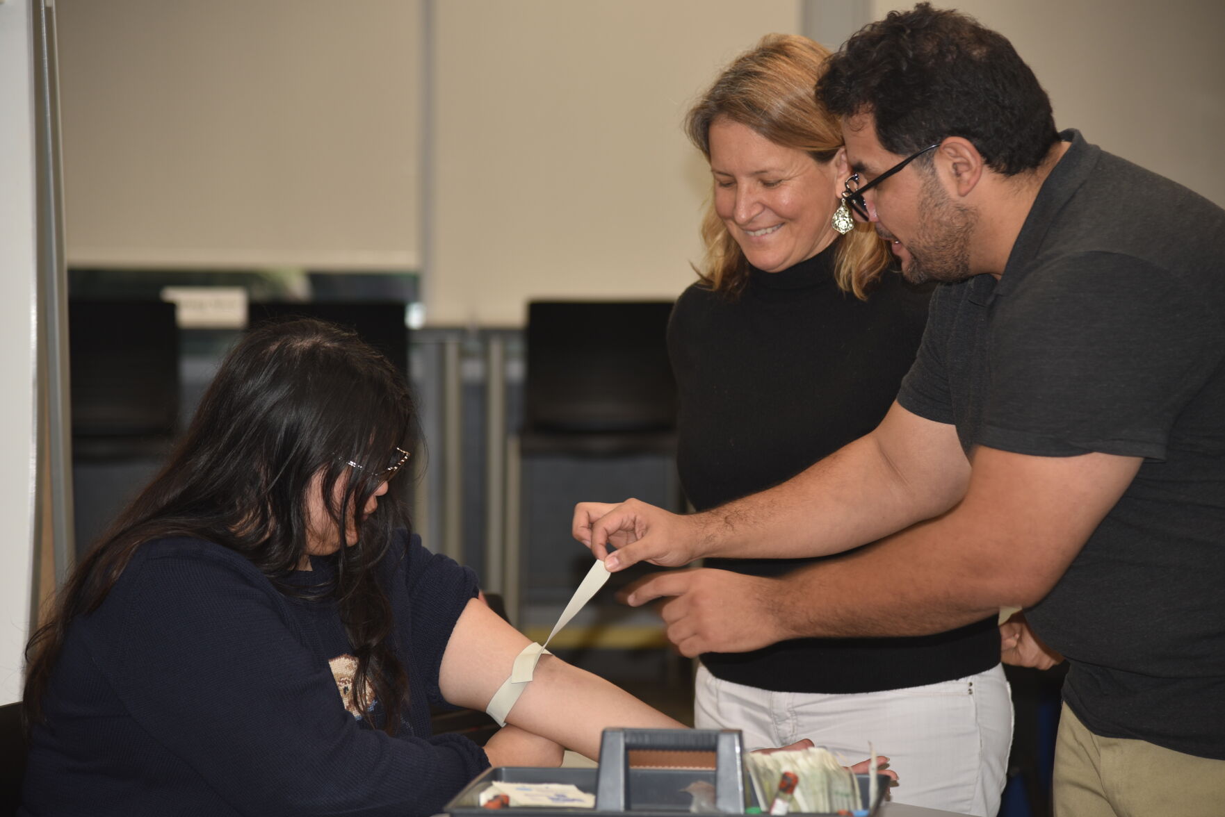 Phlebotomy instructor teaches students blood draw basics | The Roundup ...