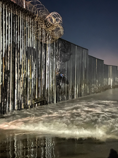 Agents rescue migrant stuck on Border Wall | National News ...