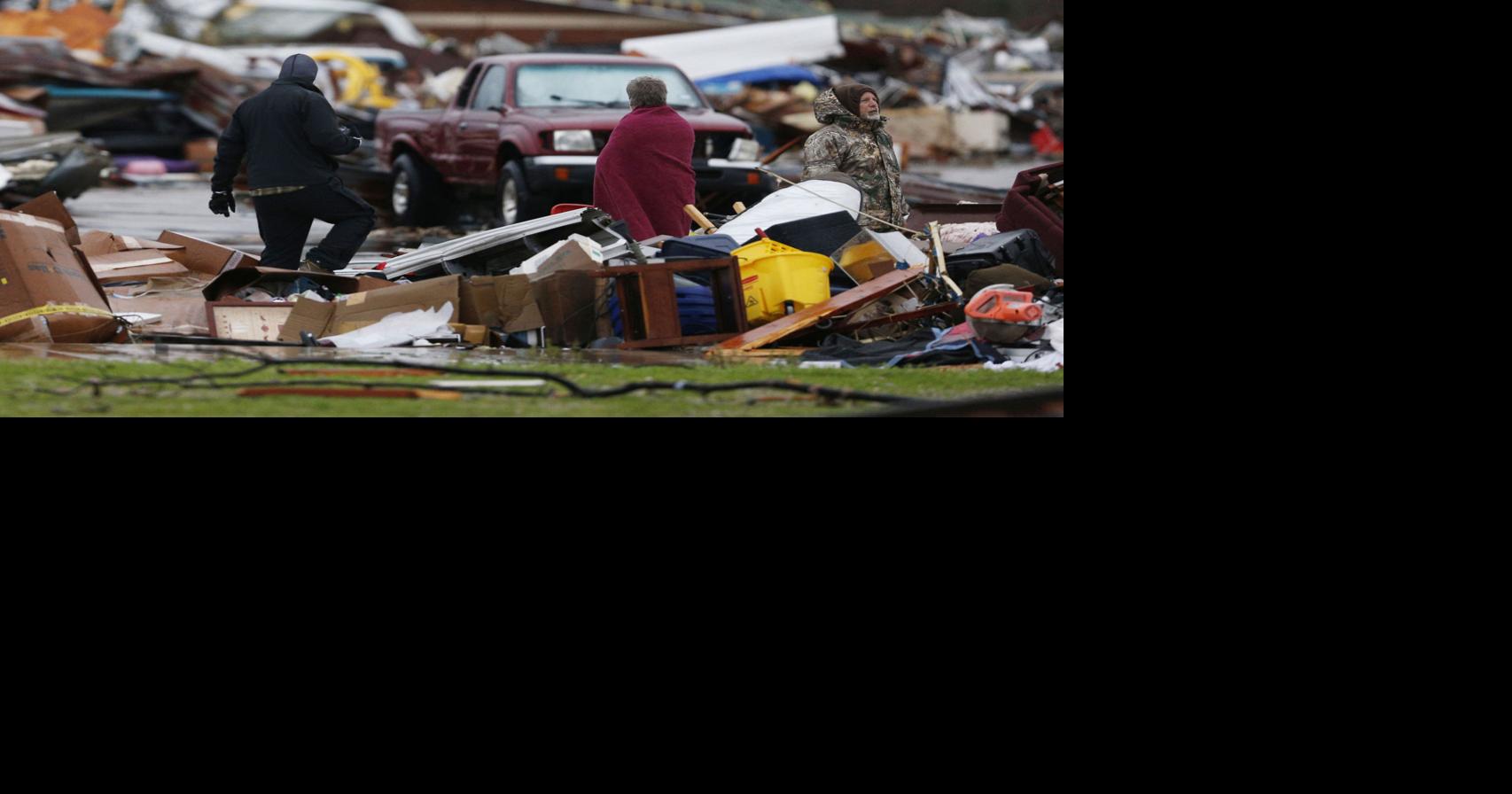Texas cleans up after twisters, snow, ice pelt the Midwest | National ...