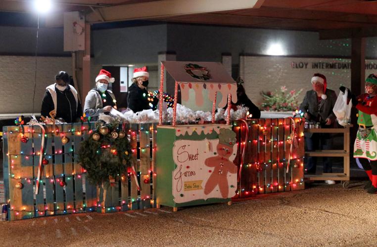 EESD Christmas drive-thru 12/15/20 | News | pinalcentral.com