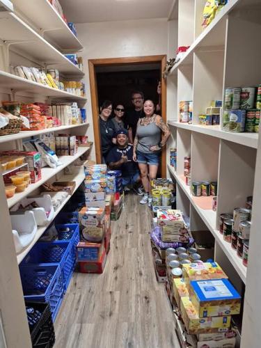 Casa Grande Elks fill pantry at HOHP | Casa Grande Area News ...