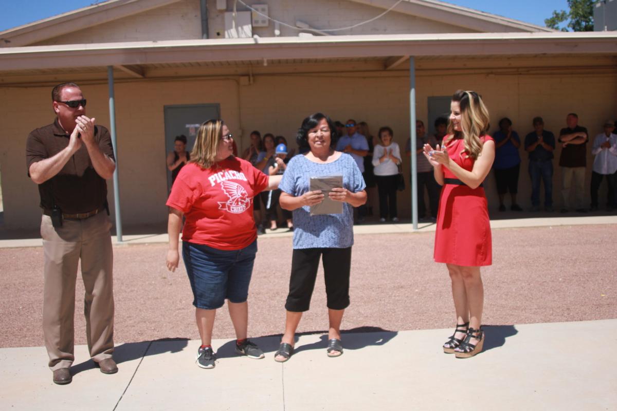 Picacho school dedicates wing to retiring teacher | News | pinalcentral.com