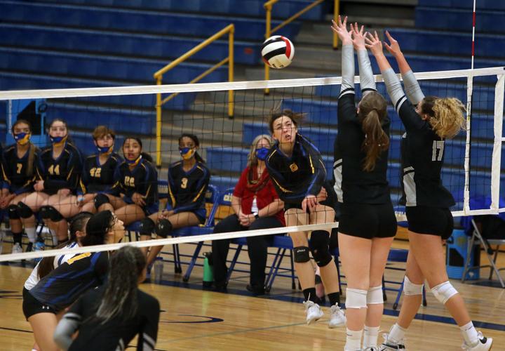 Casa Grande Union vs. Desert Mountain volleyball | Sports ...