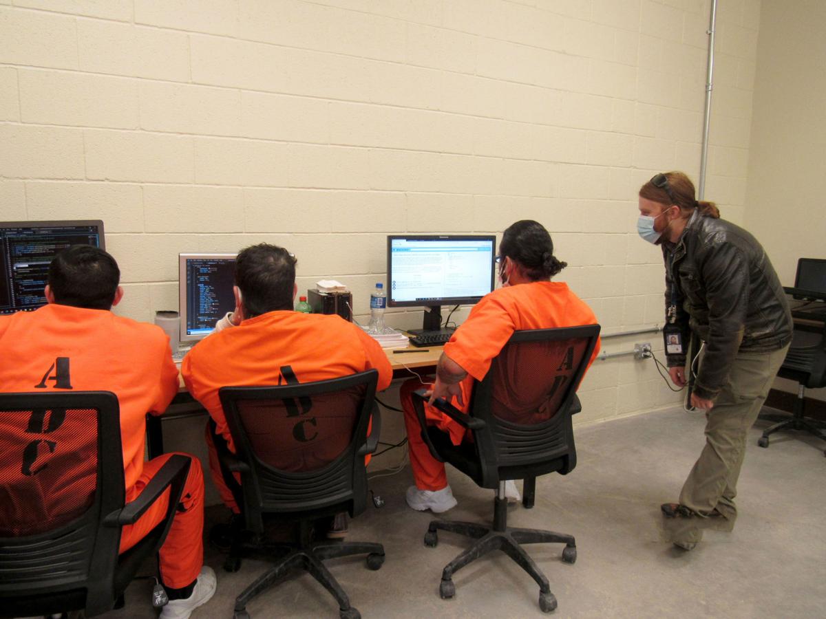 CoreCivic inmates in Eloy learn computer coding | News | pinalcentral.com