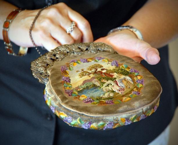 Antique purse collection | Featured | pinalcentral.com