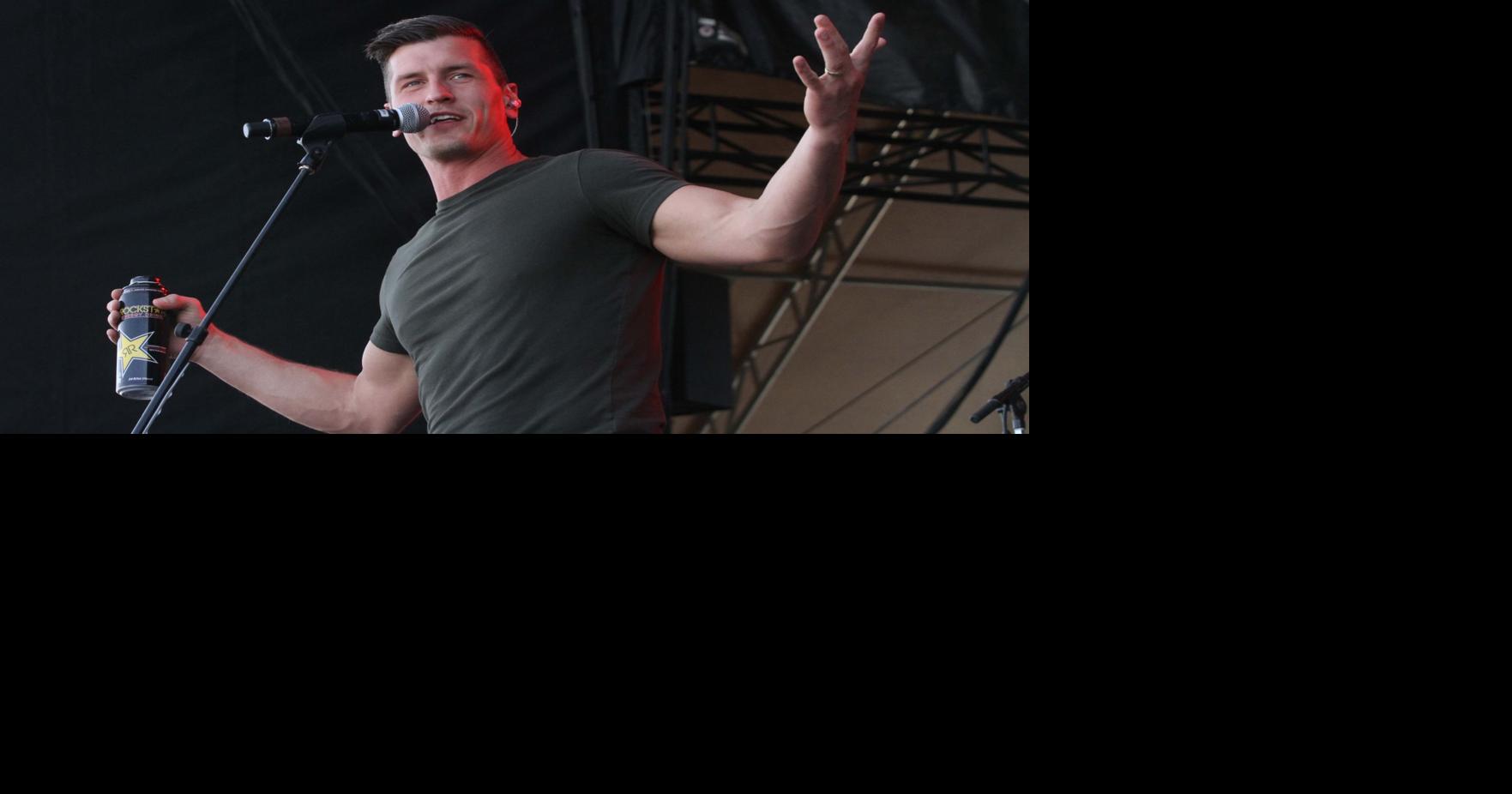 Back-up singer bails on Country Thunder, but big bro doesn't fret ...