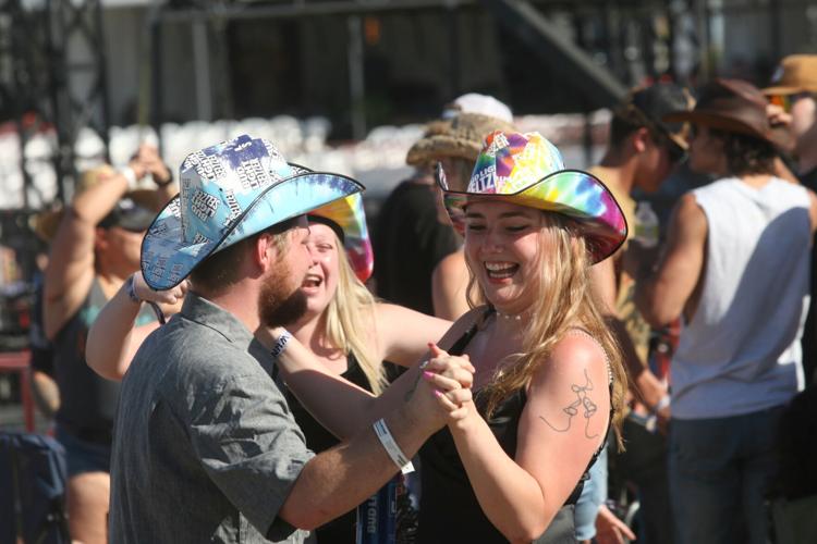 Country Thunder Friday photos | | pinalcentral.com