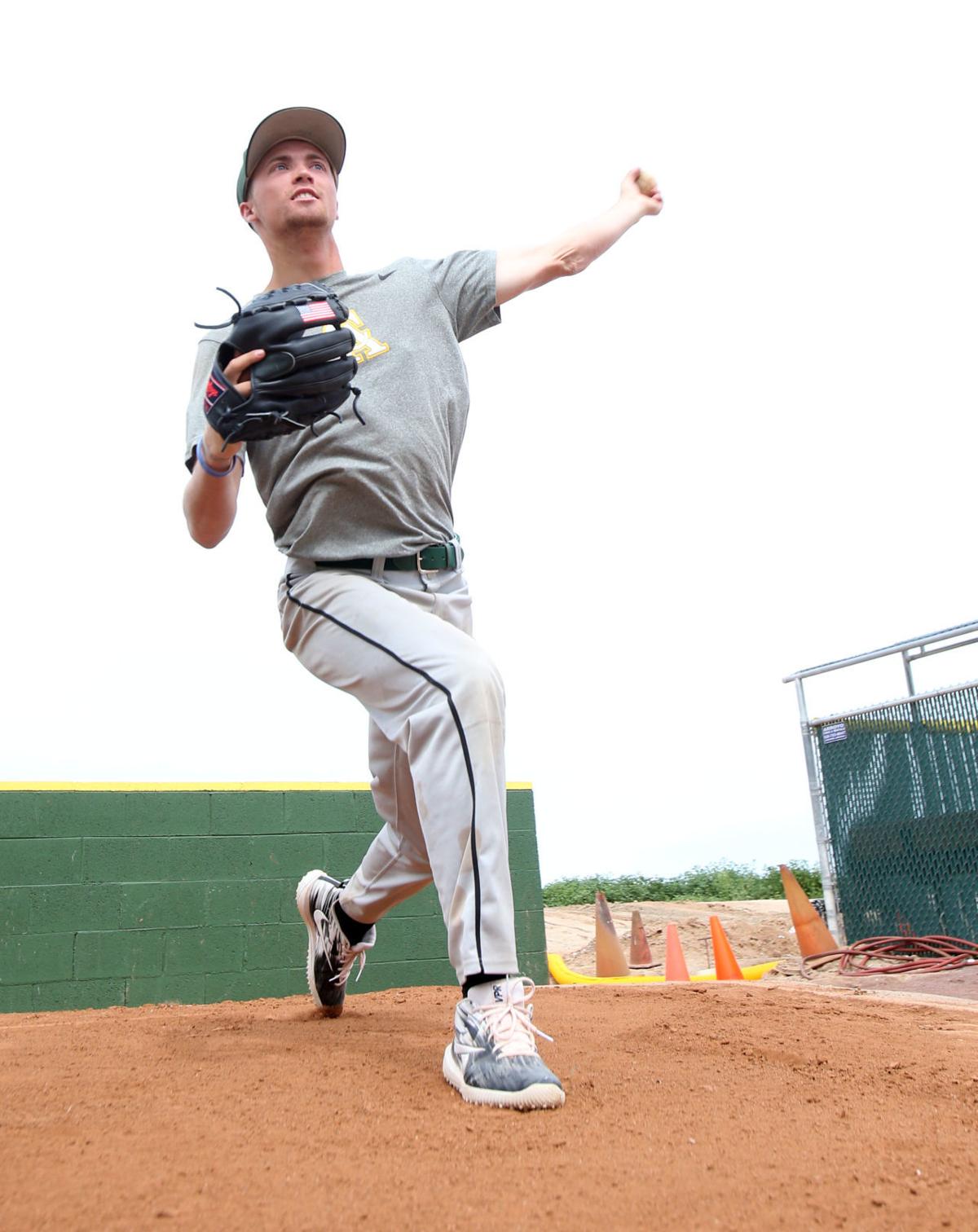 Central focus: Washington transfer Knowles lighting it up at CAC ...