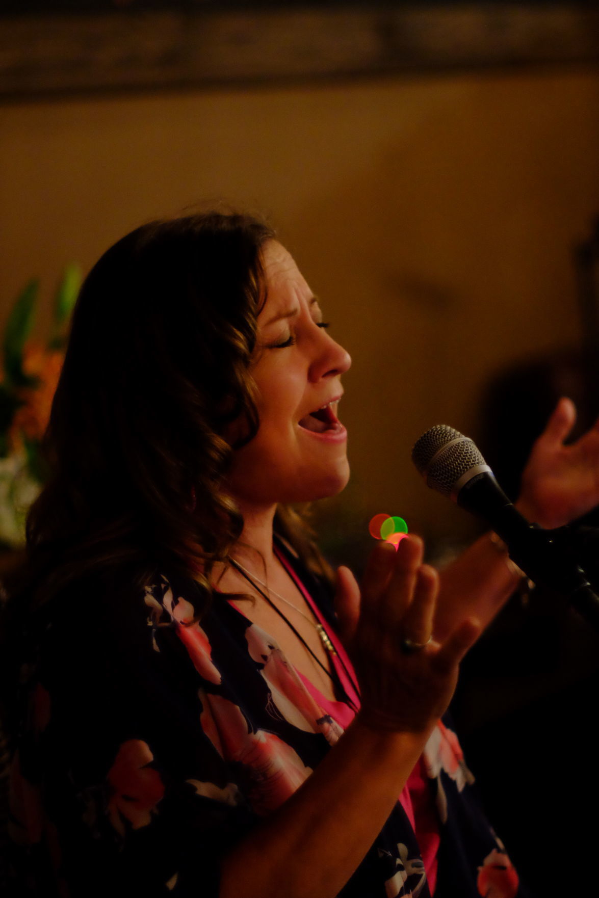 Maricopa singer makes comeback after injury | Entertainment ...