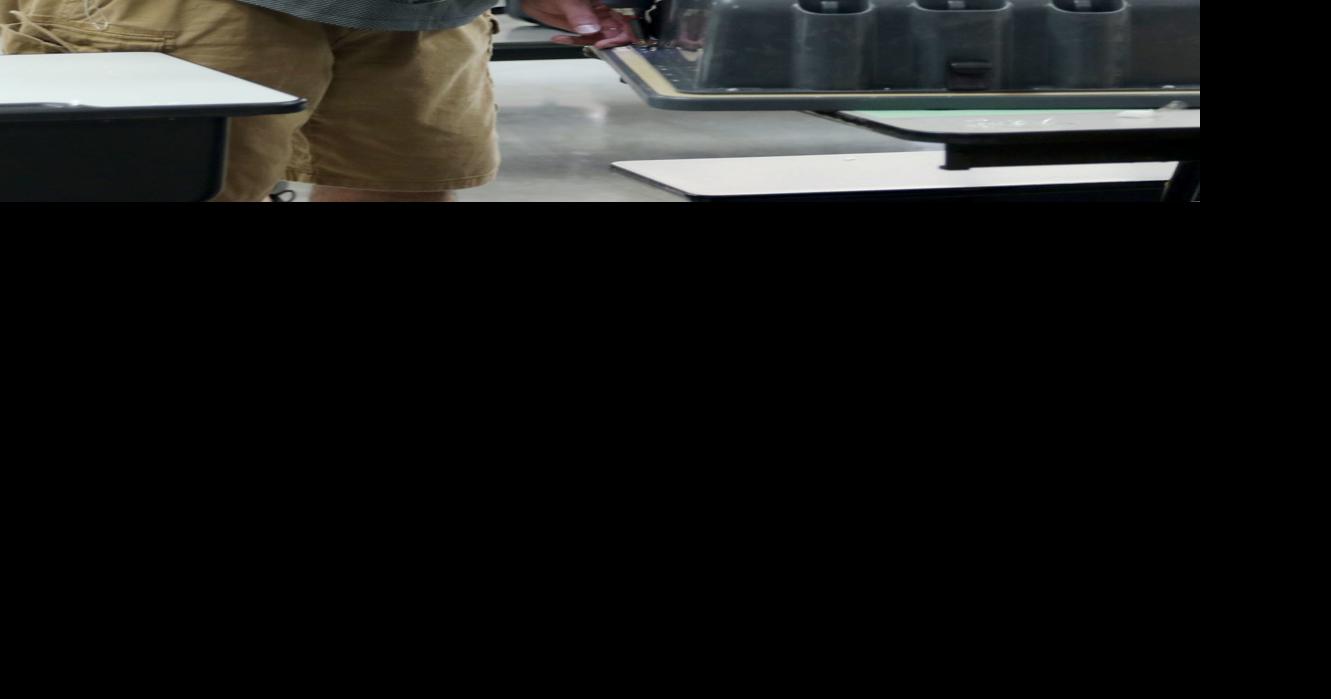 Eloy volunteers @ Curiel Primary School 8/10/19 | News | pinalcentral.com