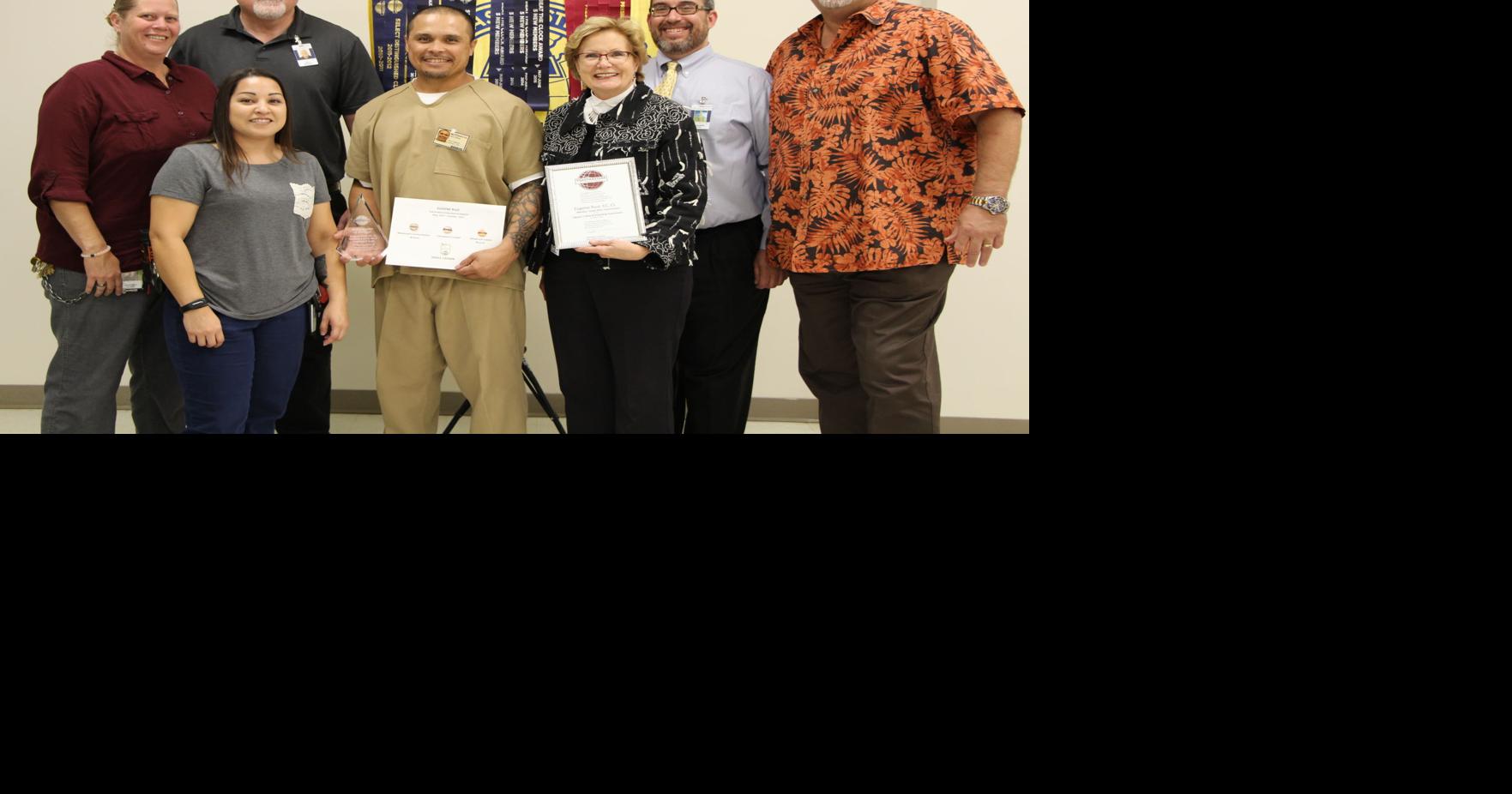 Toastmasters thriving inside Eloy prison | News | pinalcentral.com